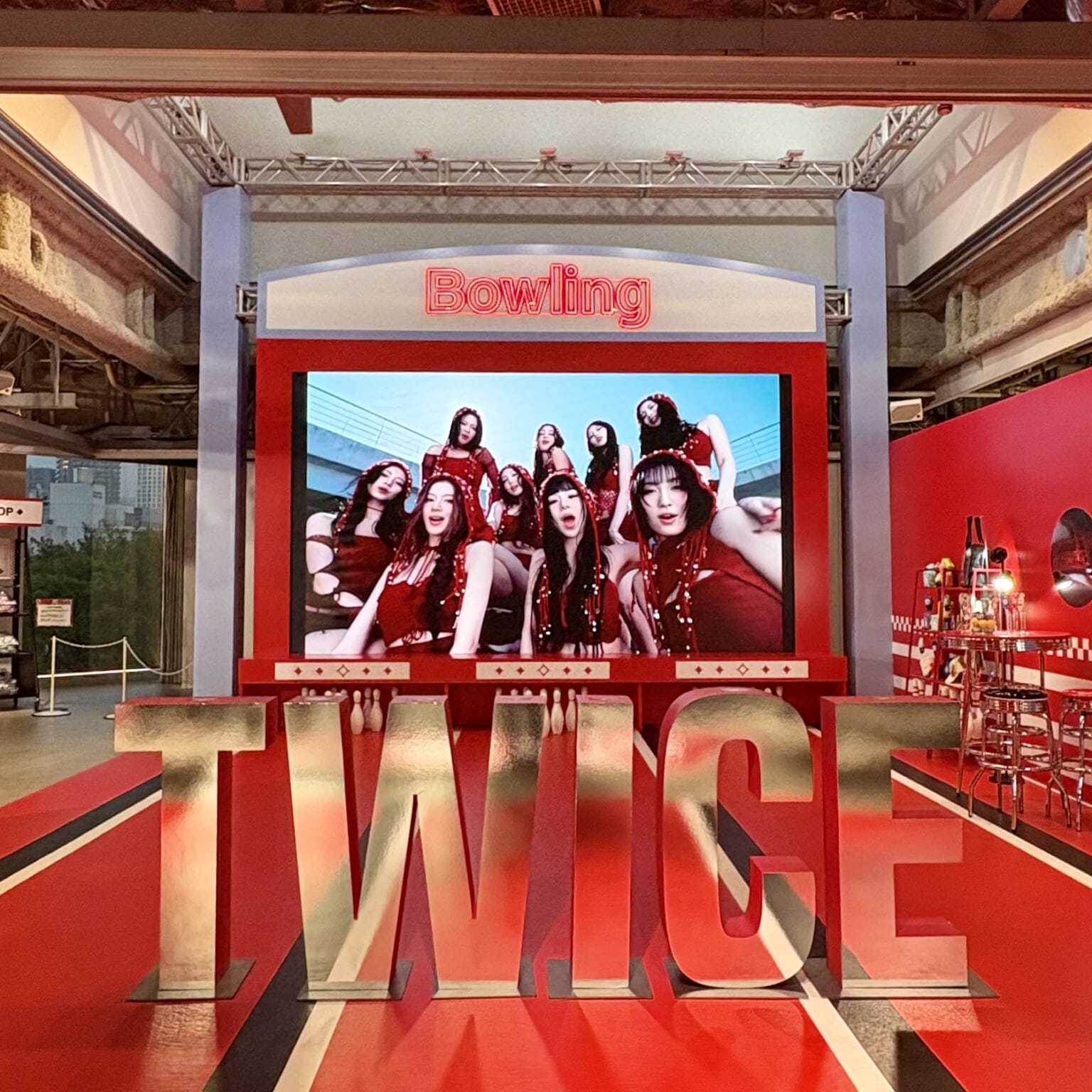 【TWICE】＜THIS IS FOR＞ワールドツアー国立競技場グッズのポップアップストアが最高すぎた！ | No.303 なほ | 大学生 ...