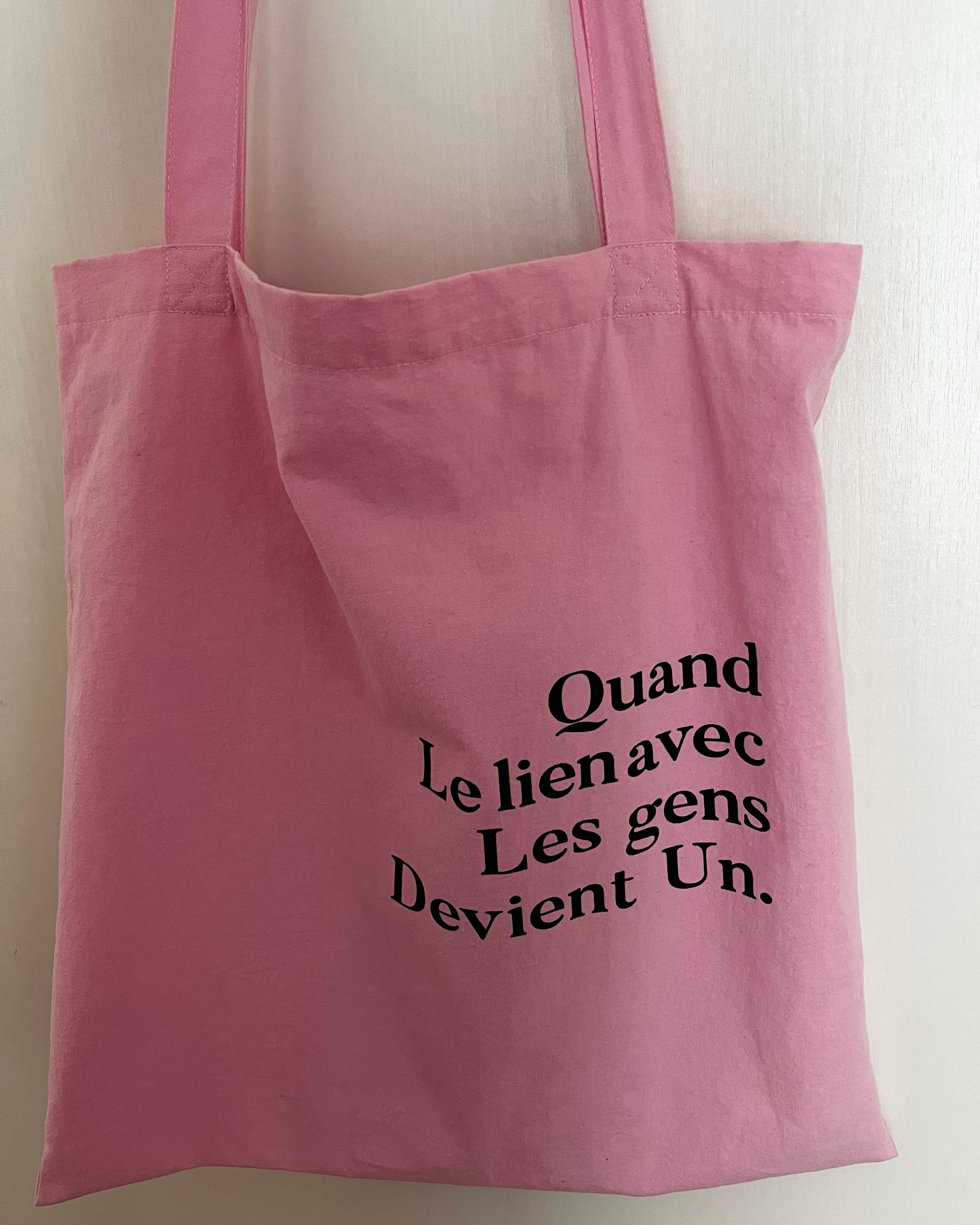 【新1年生注目】大学生活で持っておきたいバッグ5選＆持ち物を紹介 | No.083 mino | 大学生エディターズ | non-no web