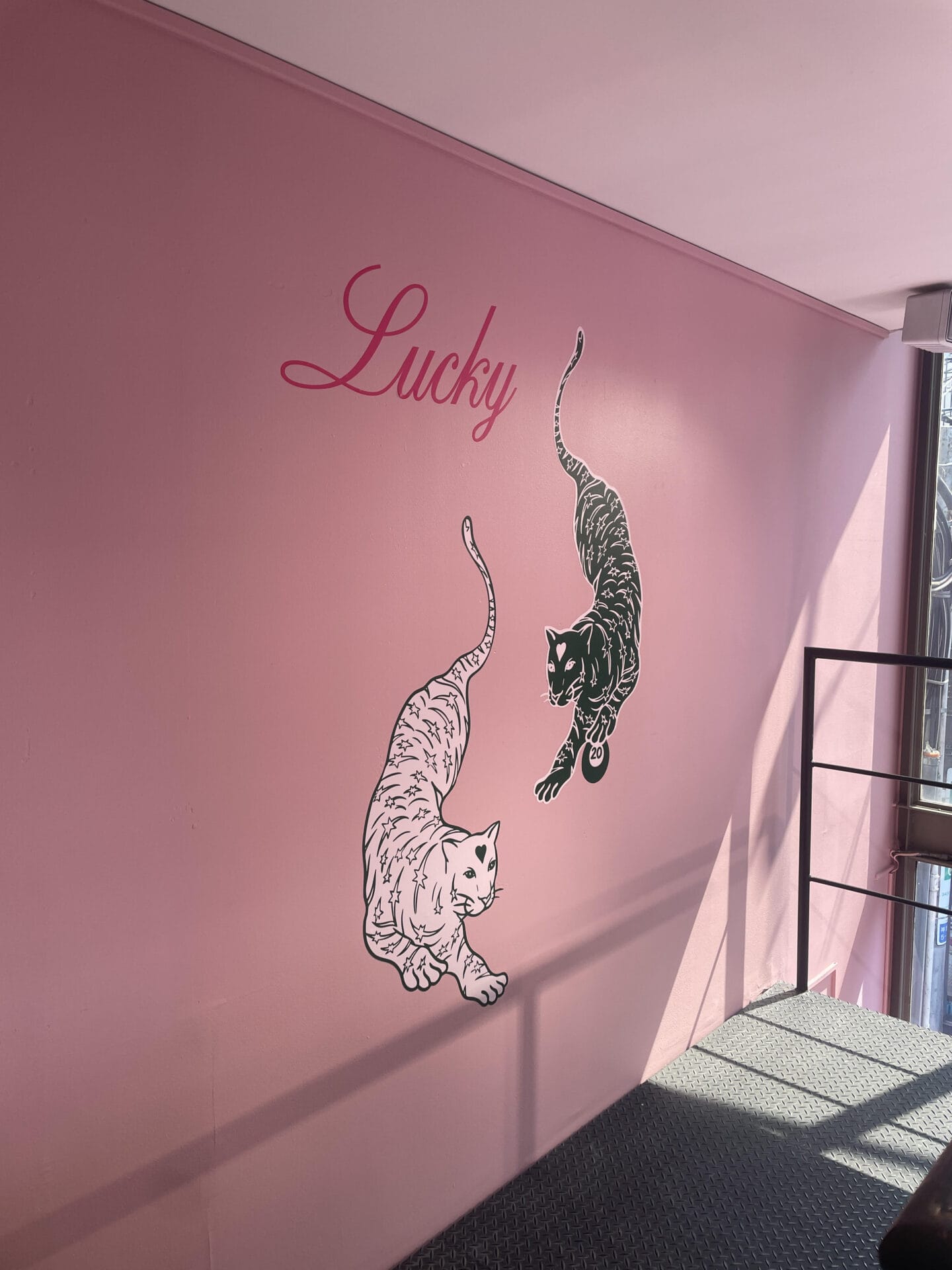 【SNIDEL】12月までの期間限定オープン ”LUCKY”がコンセプトのLIMITED STORE「SNIDEL TOKYO AOYAMA」 | No.323 kiki | 大学生 ...